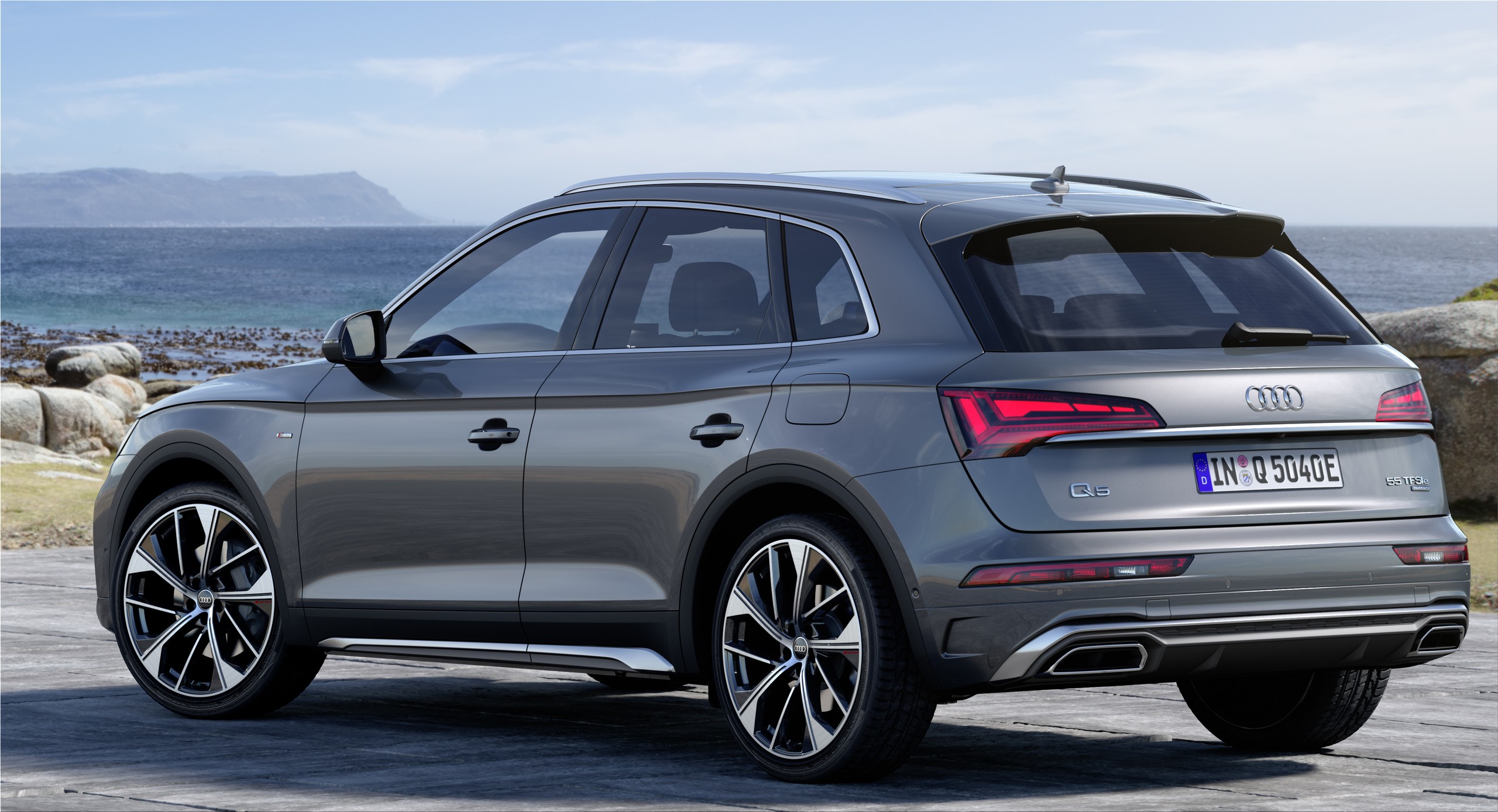 The new Audi Q5 TFSI e plug in hybrid at attractive prices Spare Wheel