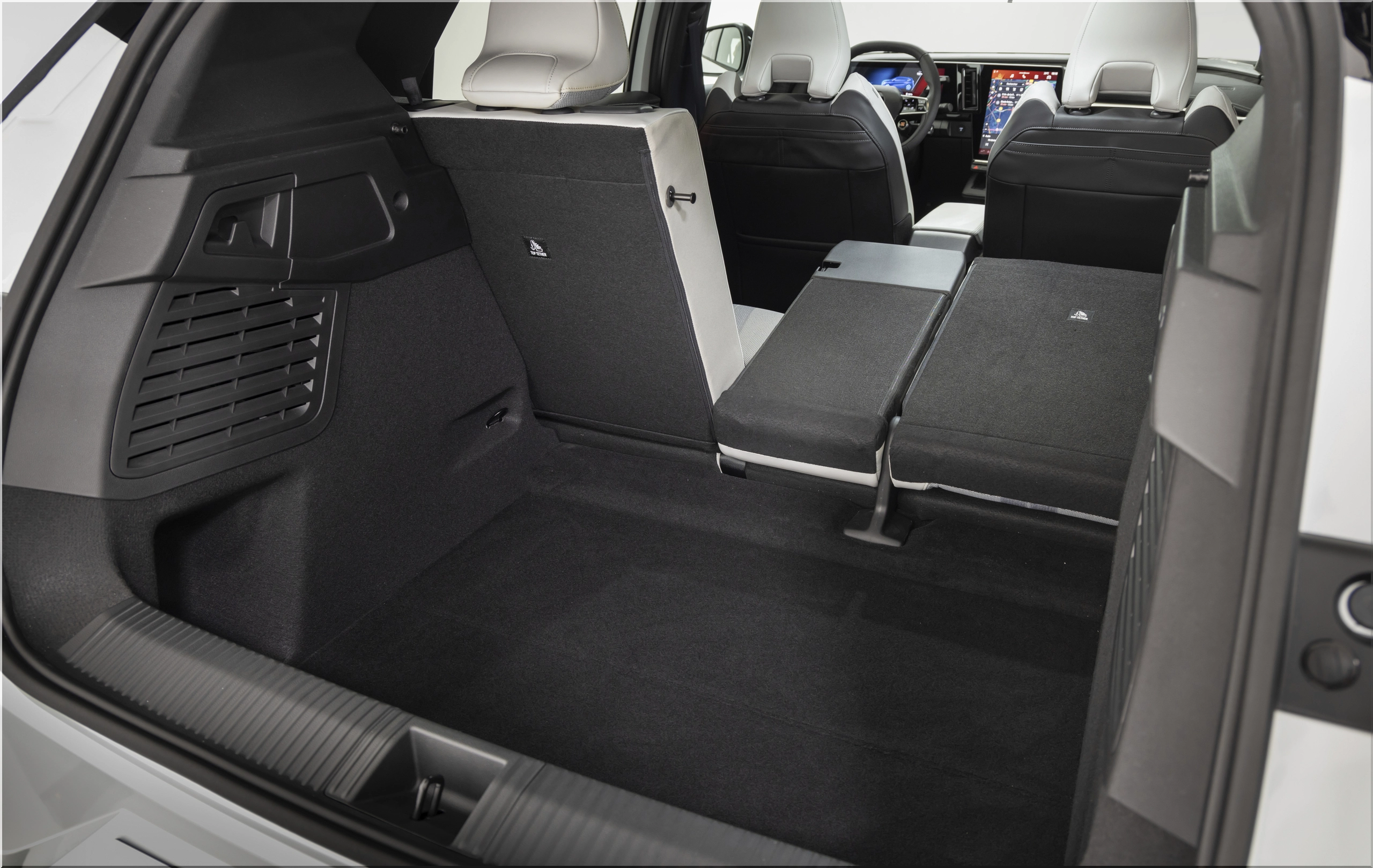 Renault Scenic E-Tech Electric: The Family-Friendly SUV That's Greener ...