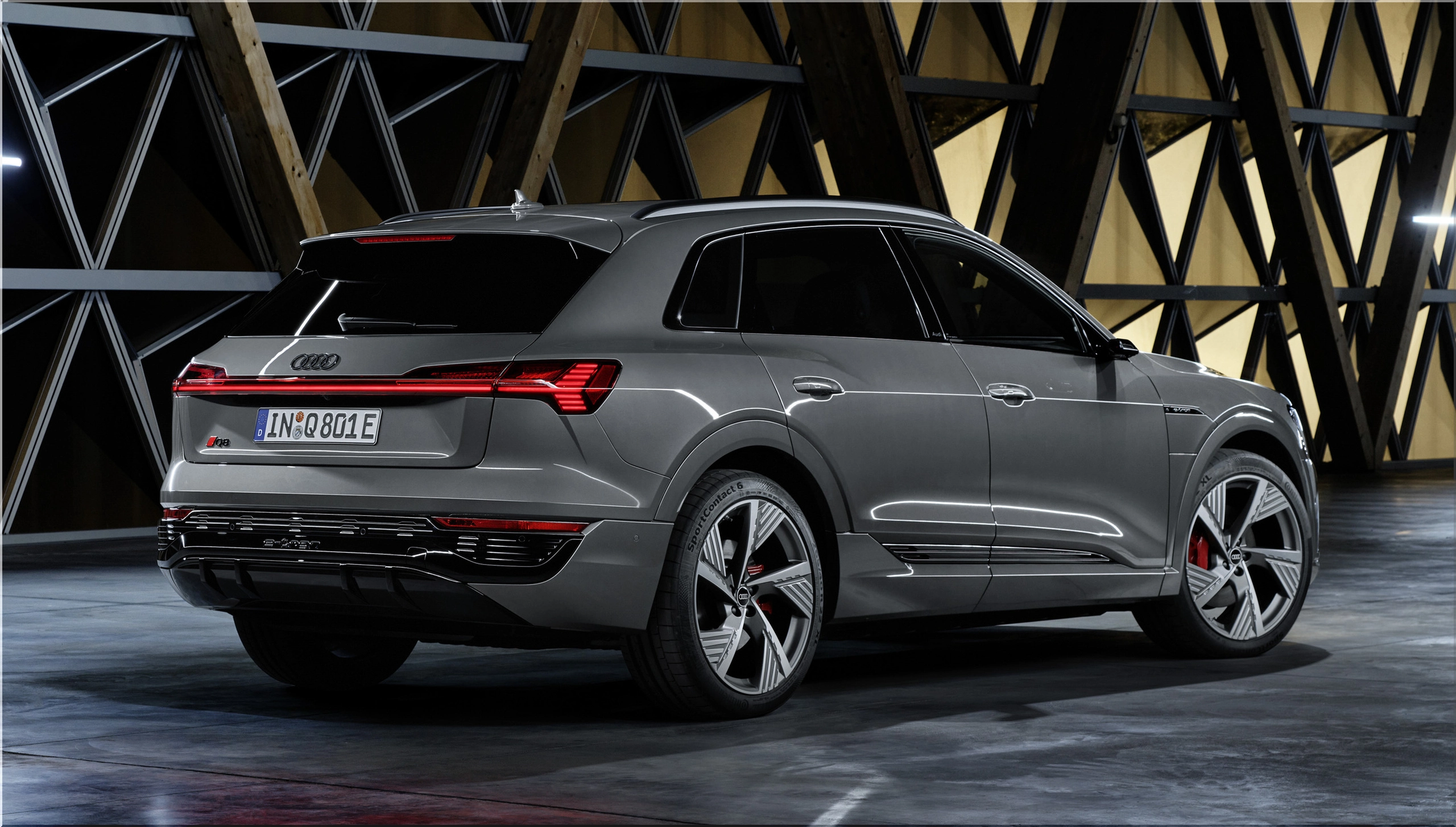 The new Audi Q8 e-tron: A sleek and spacious electric SUV with a ...