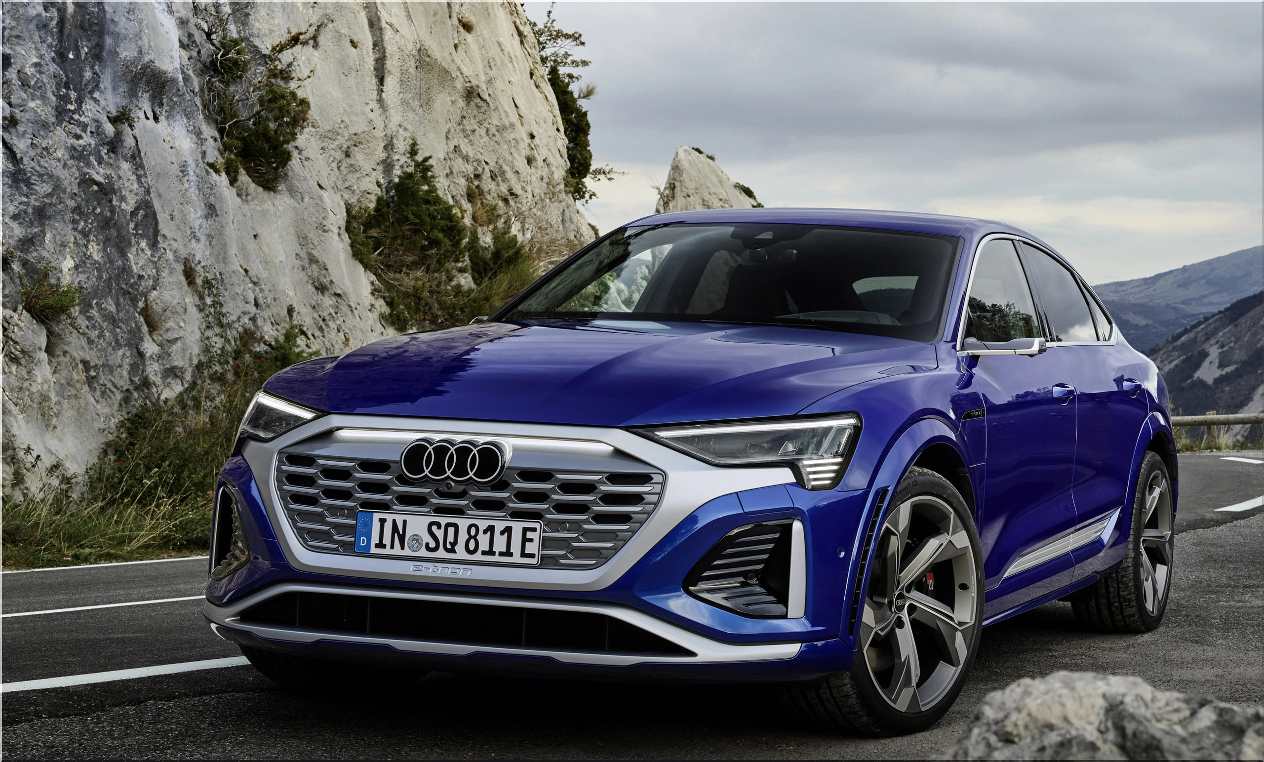 The new Audi Q8 e-tron: A sleek and spacious electric SUV with a ...