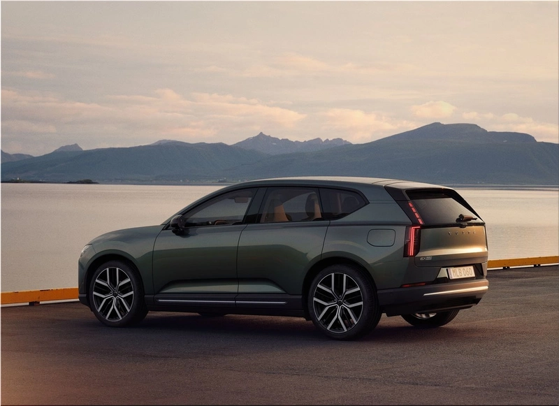 Volvo EX60 EV Revealed: 503-Mile Range and New 800V EV Tech | Spare Wheel